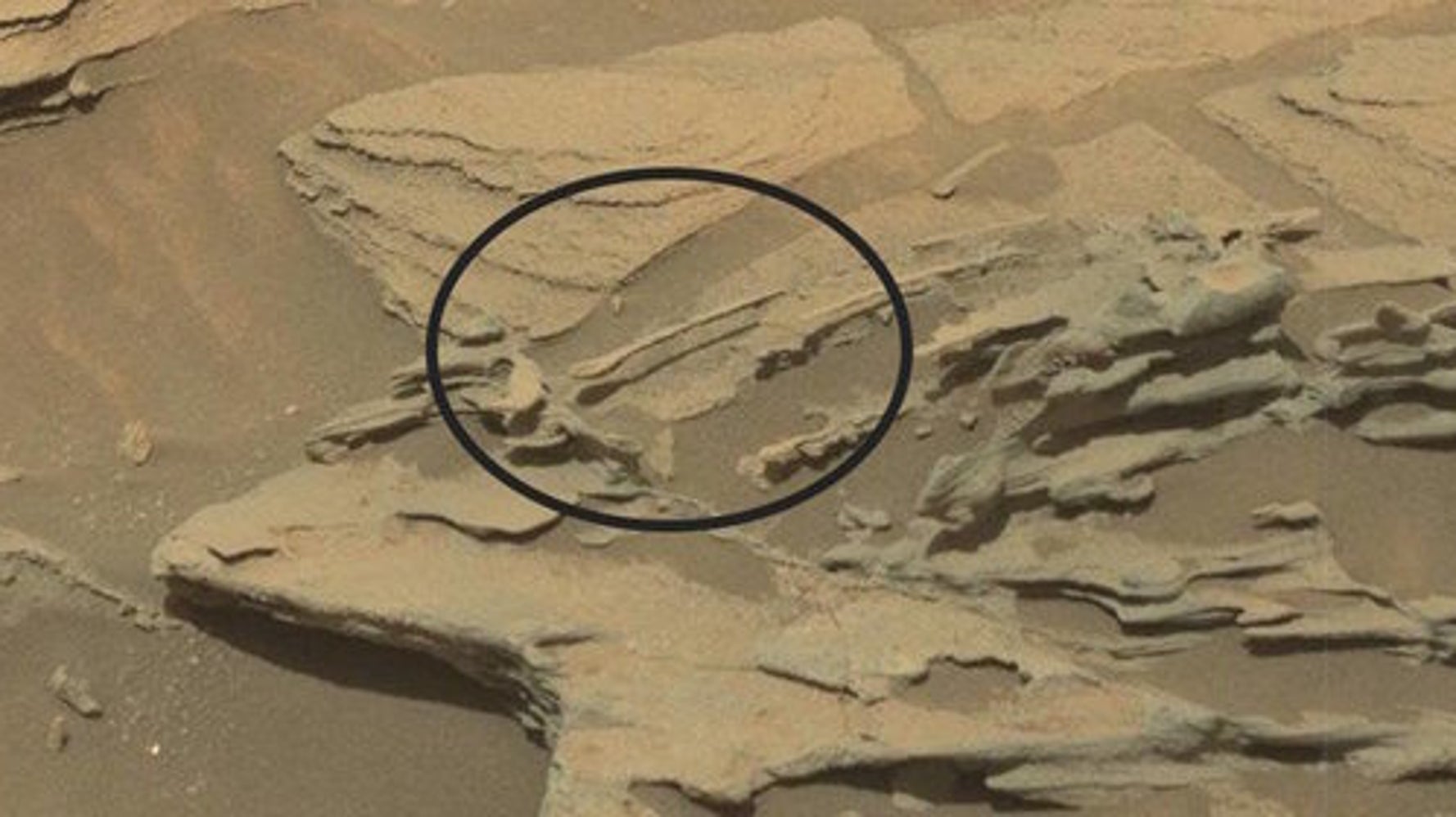 Mars Rover Captures Image Of Spoon-Shaped Rock | HuffPost