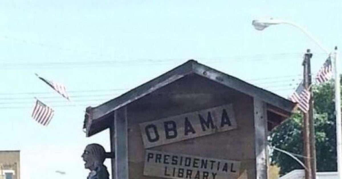 July 4 Parade Features 'Obama Presidential Library' Outhouse Float ...