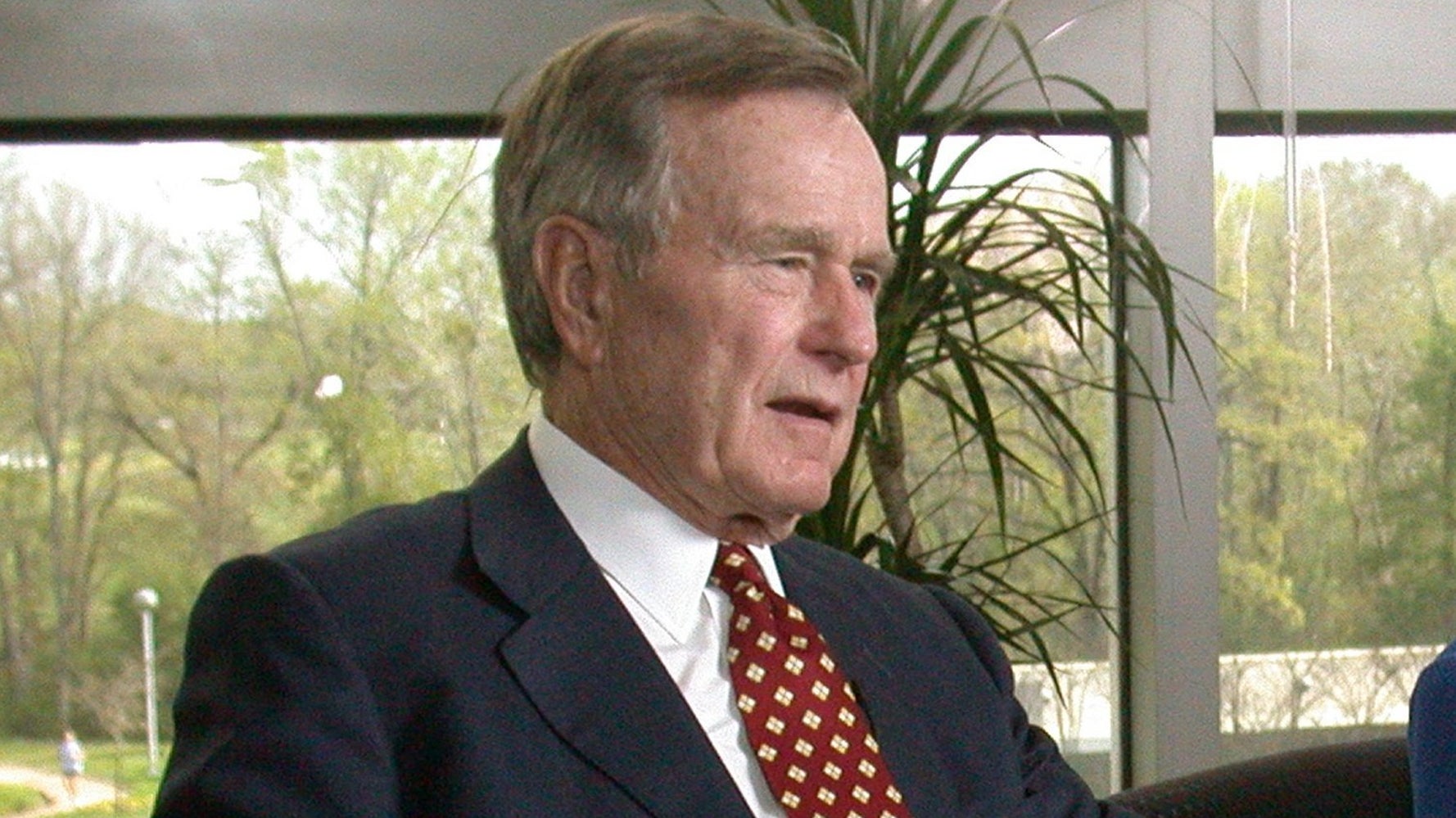 George H.W. Bush's Former Doctor Shot And Killed While Riding Bike ...