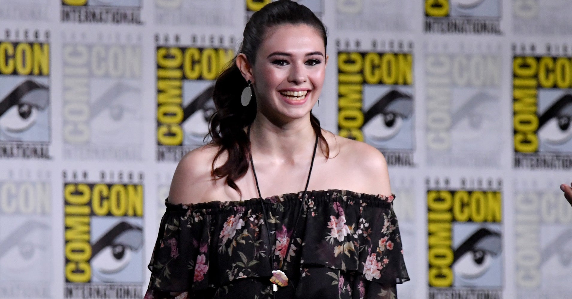 Nicole Maines Joins Supergirl As Tvs First Transgender Superhero