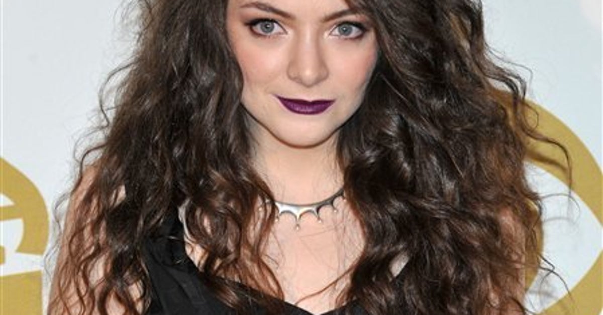 Lorde's Real Age Questioned By Conspiracy Theorists | HuffPost Videos