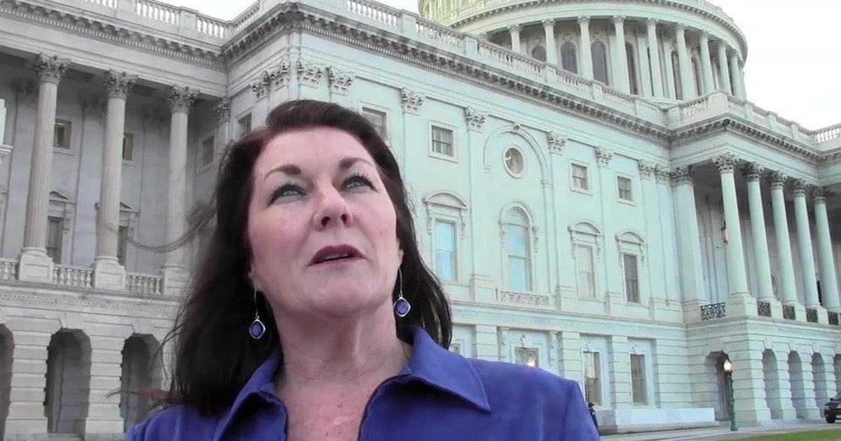 Widow Of 9/11 Pilot Slams United For Removing Security Barriers ...