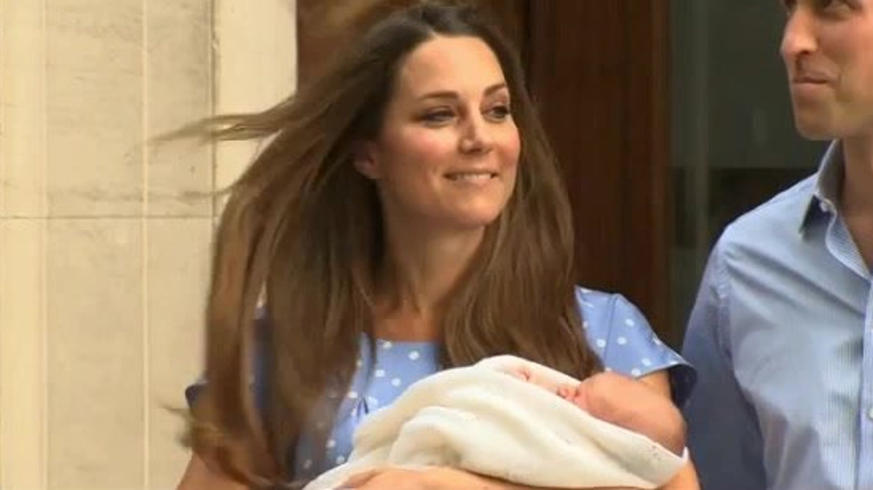 First Look At The Royal Baby, Family | HuffPost Videos