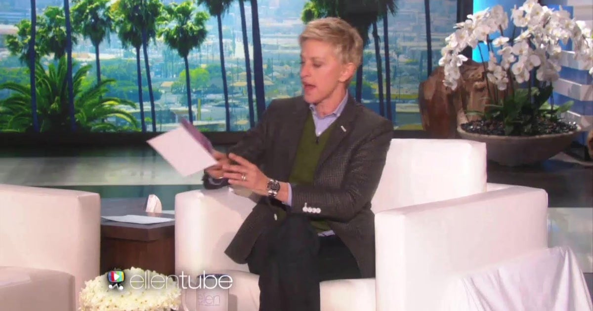 Ellen Debuts New Holiday Card | HuffPost Videos