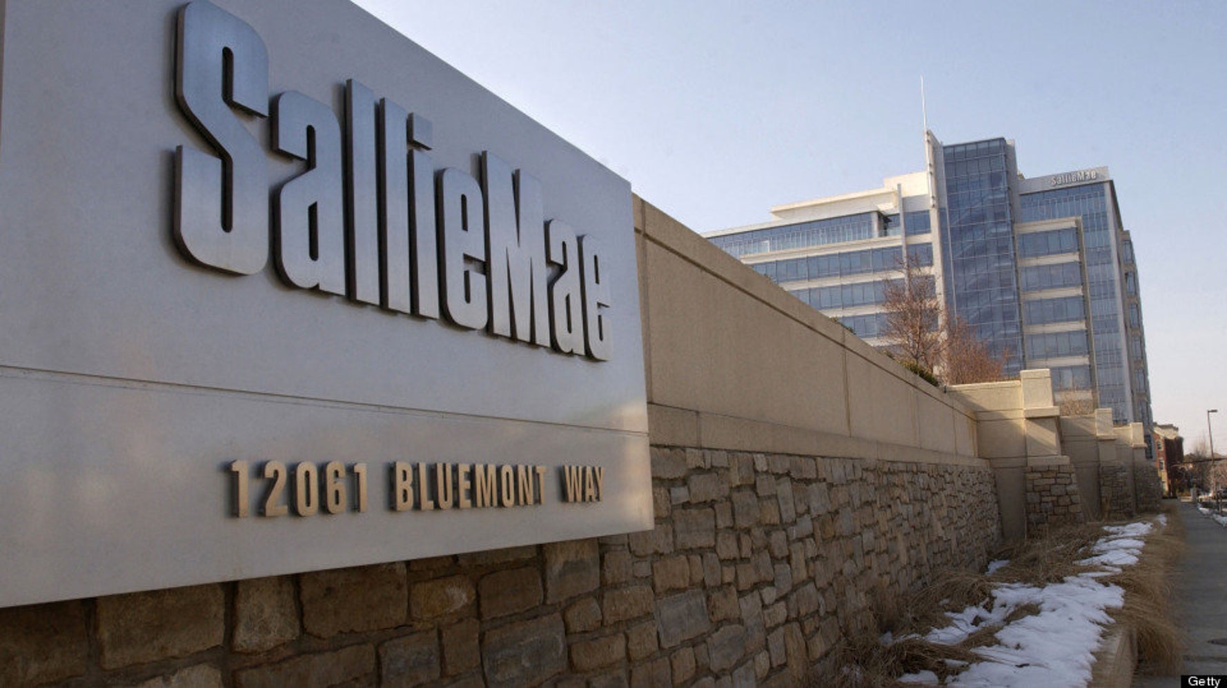 Sallie Mae Cheated Soldiers On Federal Student Loans | HuffPost Videos