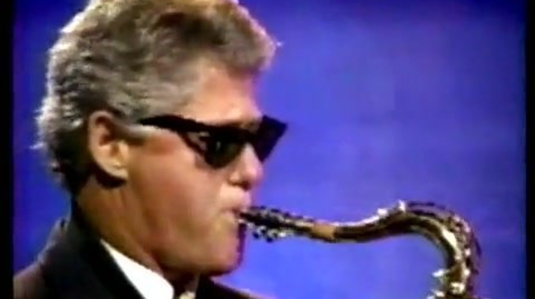 Bill Clinton Brings The House Down On The Arsenio Hall Show | HuffPost ...