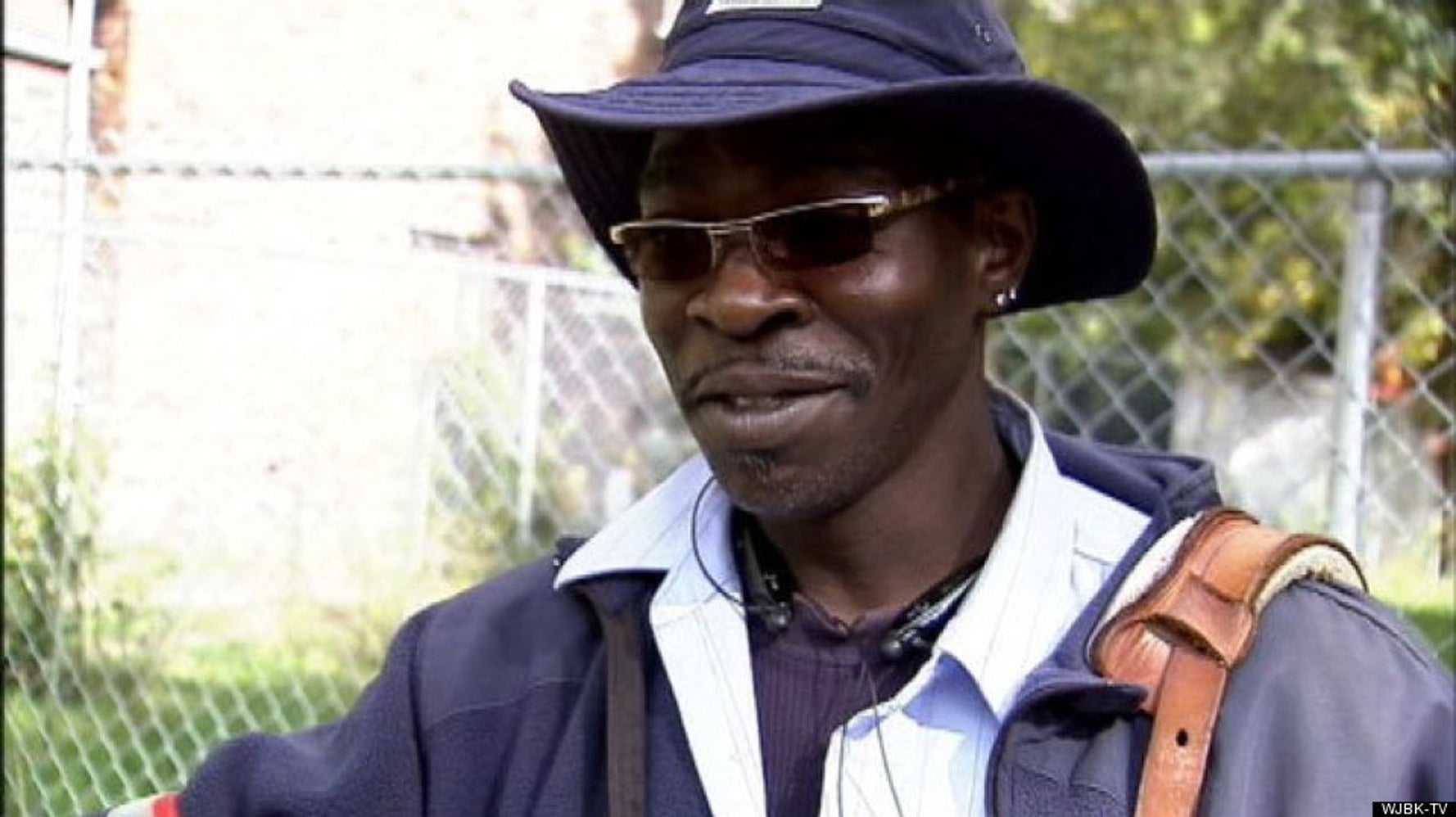 Heroic Mailman Finds House Fire, Saves The Day, Continues On His Way ...