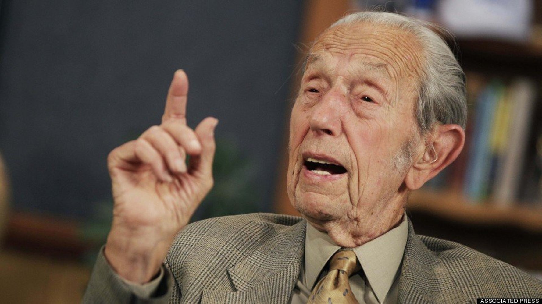 Judgment Day 'Family Radio' Host Dies At 92 | HuffPost Videos