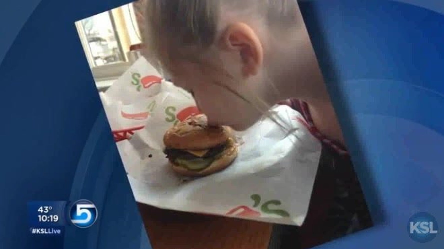Employee at Chili’s Fixes Girl's 'Broken Cheeseburger' | HuffPost Videos