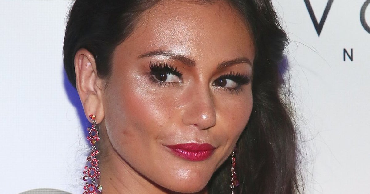 JWoww Wows In Crop Top, Flowy Maxi Skirt | HuffPost Videos
