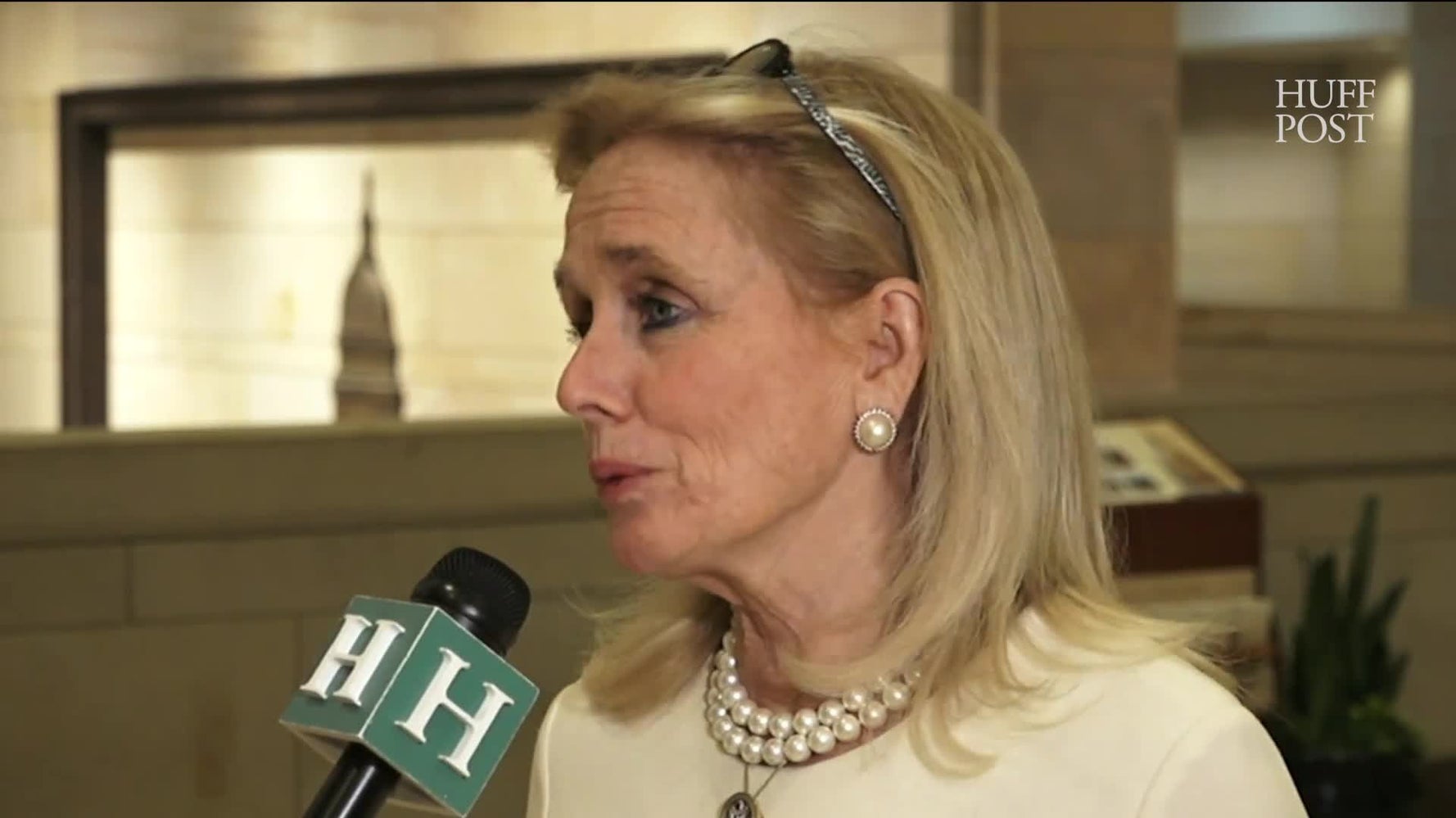 Here's Why Democratic Congresswomen Are Wearing White Tonight | HuffPost