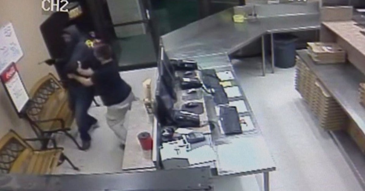 Pizza Guy Takes On Serial Armed Robber | HuffPost Videos