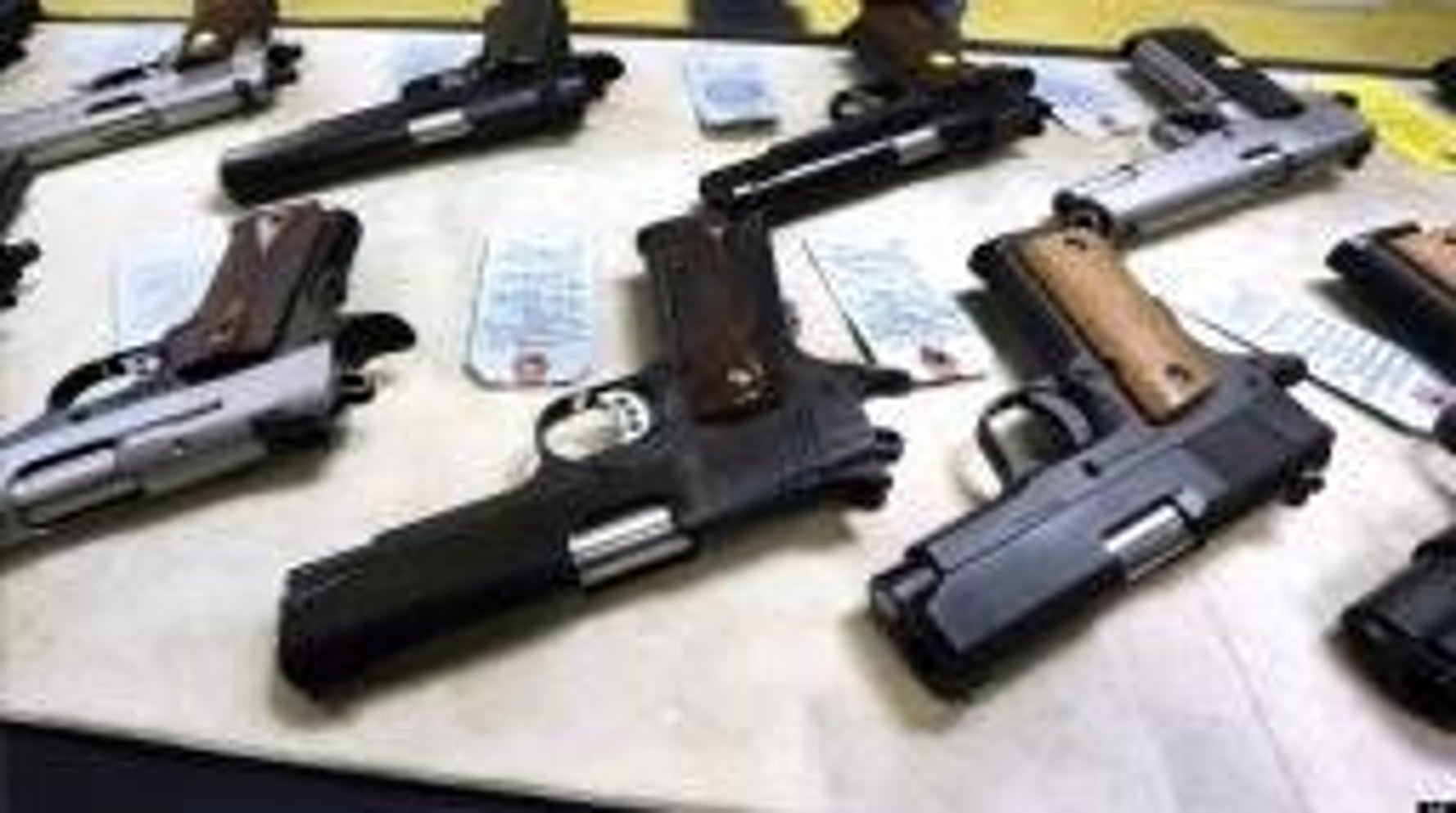 Georgia City Loses Battle Over Mandatory Gun Ownership Law | HuffPost ...
