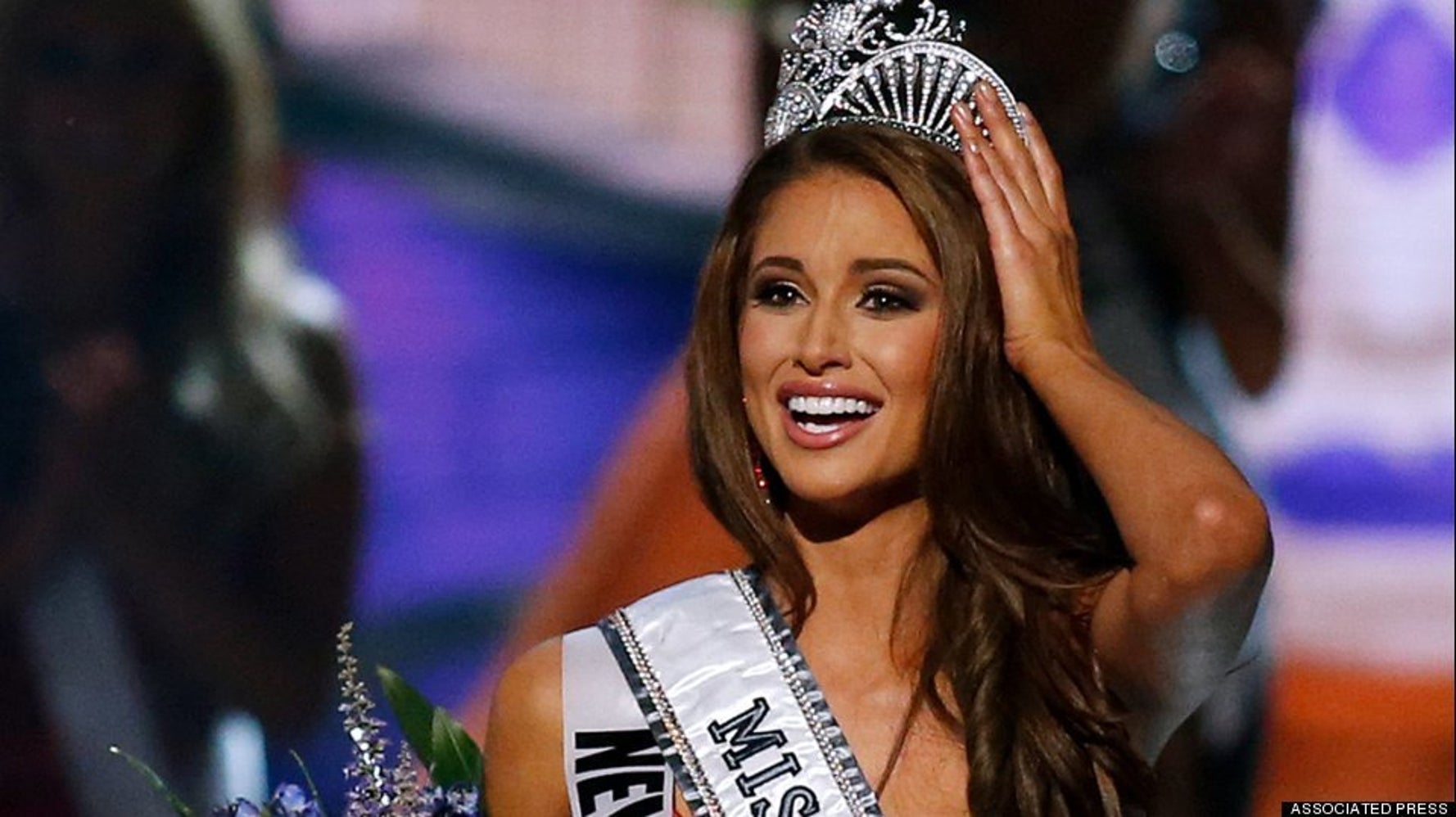 Miss USA Nia Sanchez LIVE | HuffPost Videos