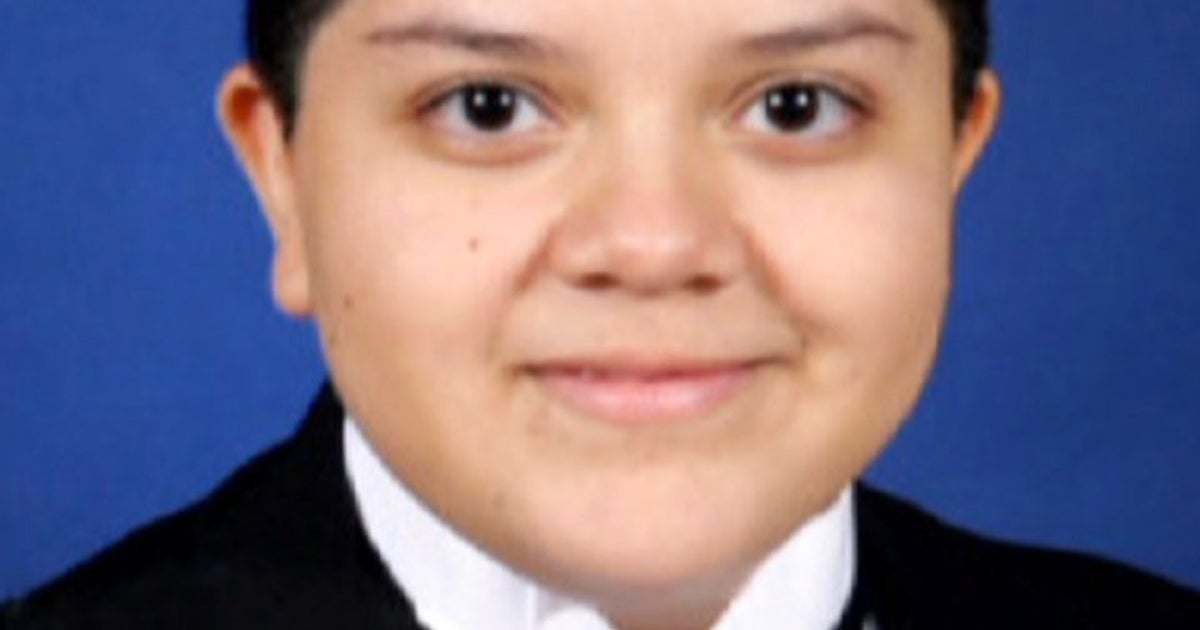 'Gender Policing' Yearbook Photos | HuffPost Videos