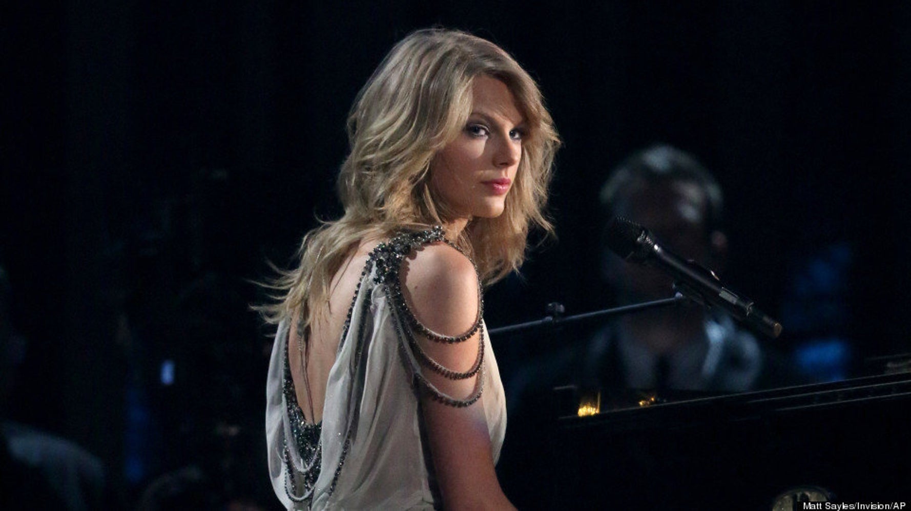 Taylor Swift's Thoughts On Love Might Make You Happy You're Single ...
