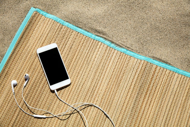 Why Is My Phone Hot? This Is What The Heatwave Is Doing To Your Phone ...