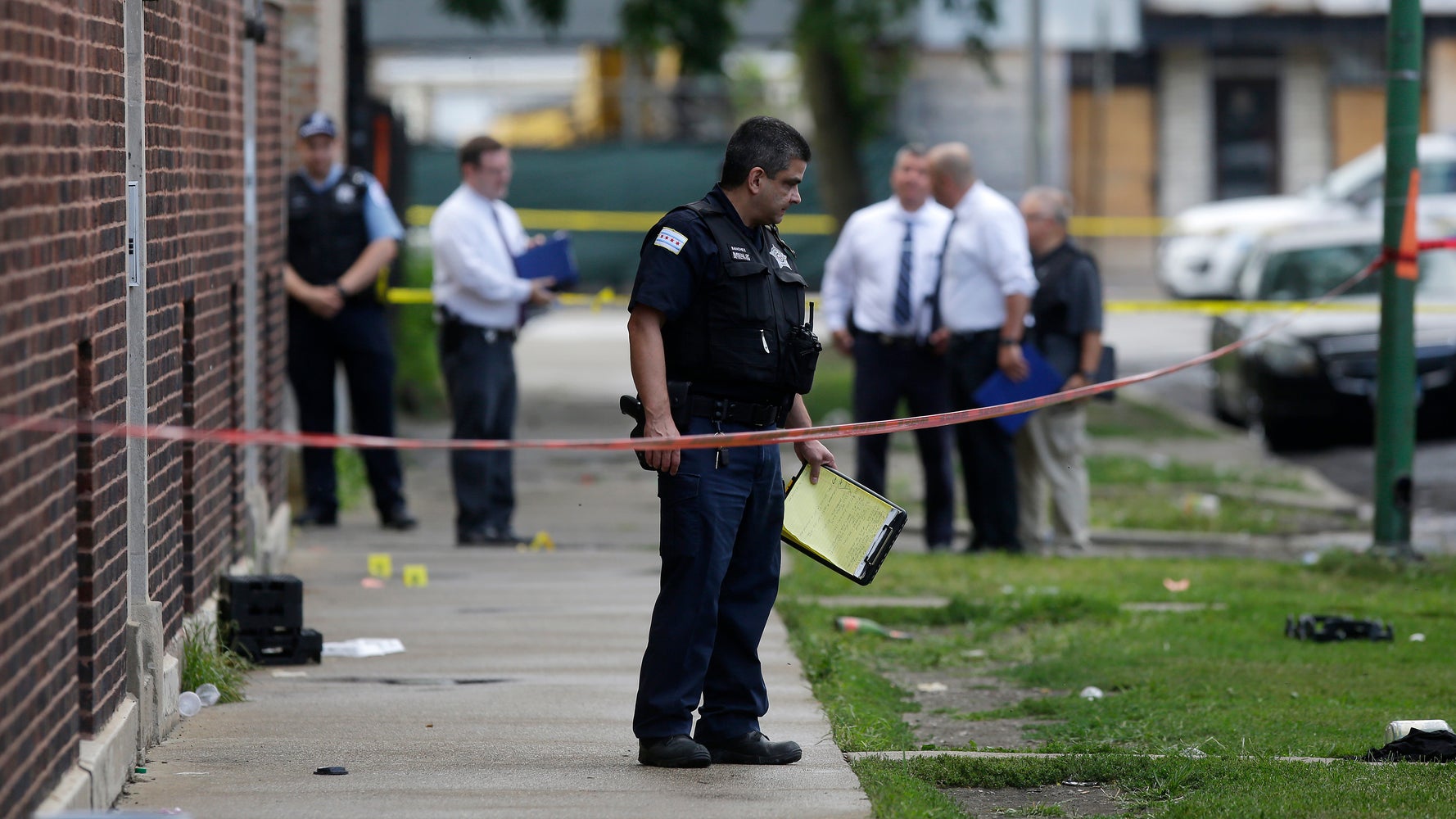 Chicago Gun Violence Leaves Dozens Shot, 4 Killed In Single Night ...