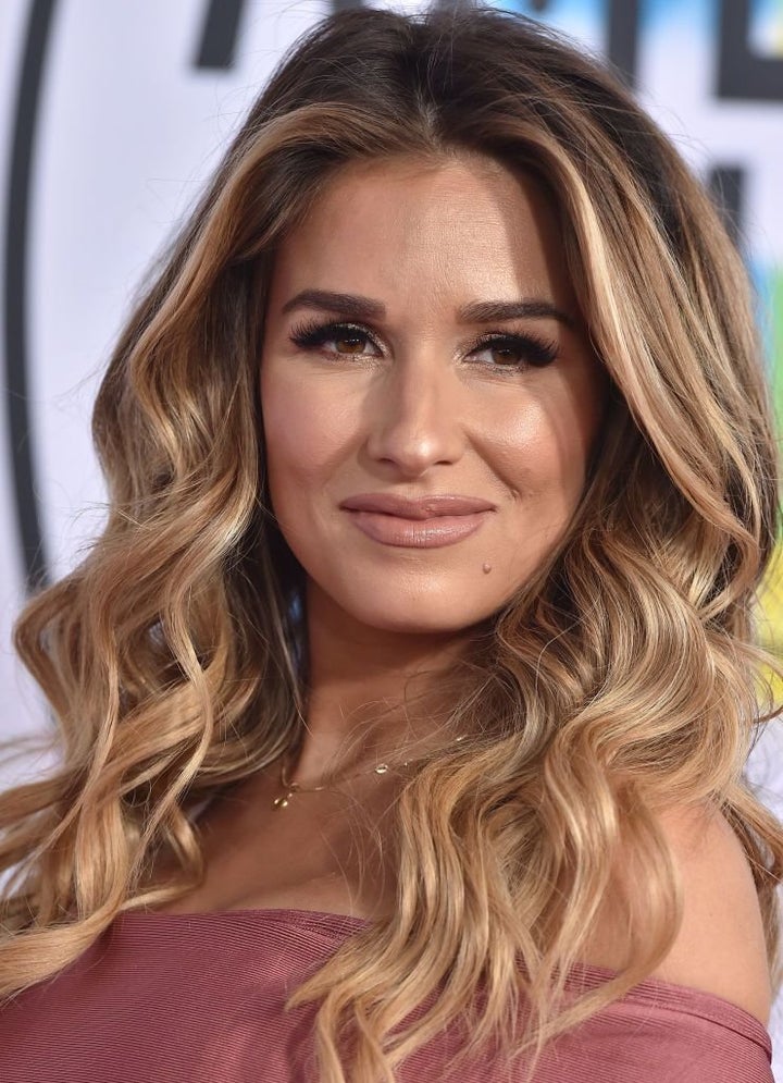 Jessie James Decker Hair