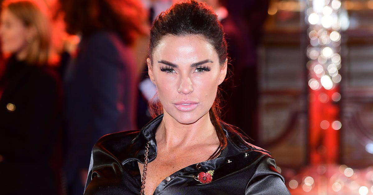 Katie Price Avoids Bankruptcy As Hearing Is Adjourned Huffpost Uk