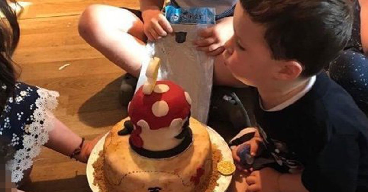 Free Cakes For Kids: These Volunteers Bake Birthday Cakes For Children ...