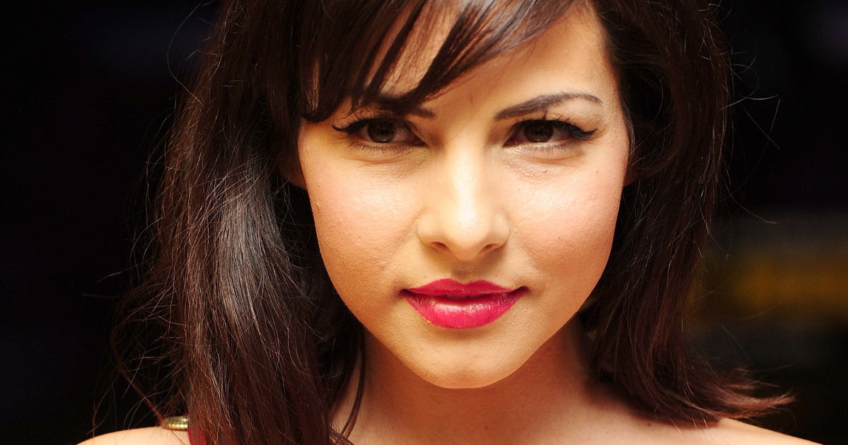 'Celebrity Big Brother': Roxanne Pallet As Good As Confirms She's On ...