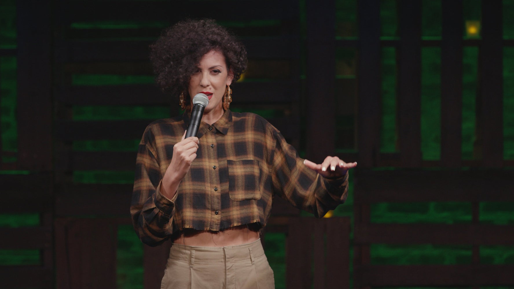 Más Mejor Comedy Showcase: Marcella Arguello Questions Motherhood ...
