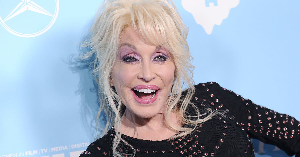 Dolly Parton Wins The Internet With A 'Jolene' Meme For The Ages ...