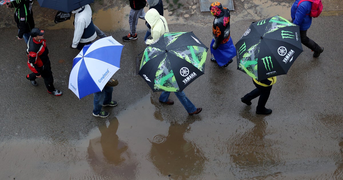 Britain Sees Two Inches Of Rain But Dry Spell Predicted For Bank ...