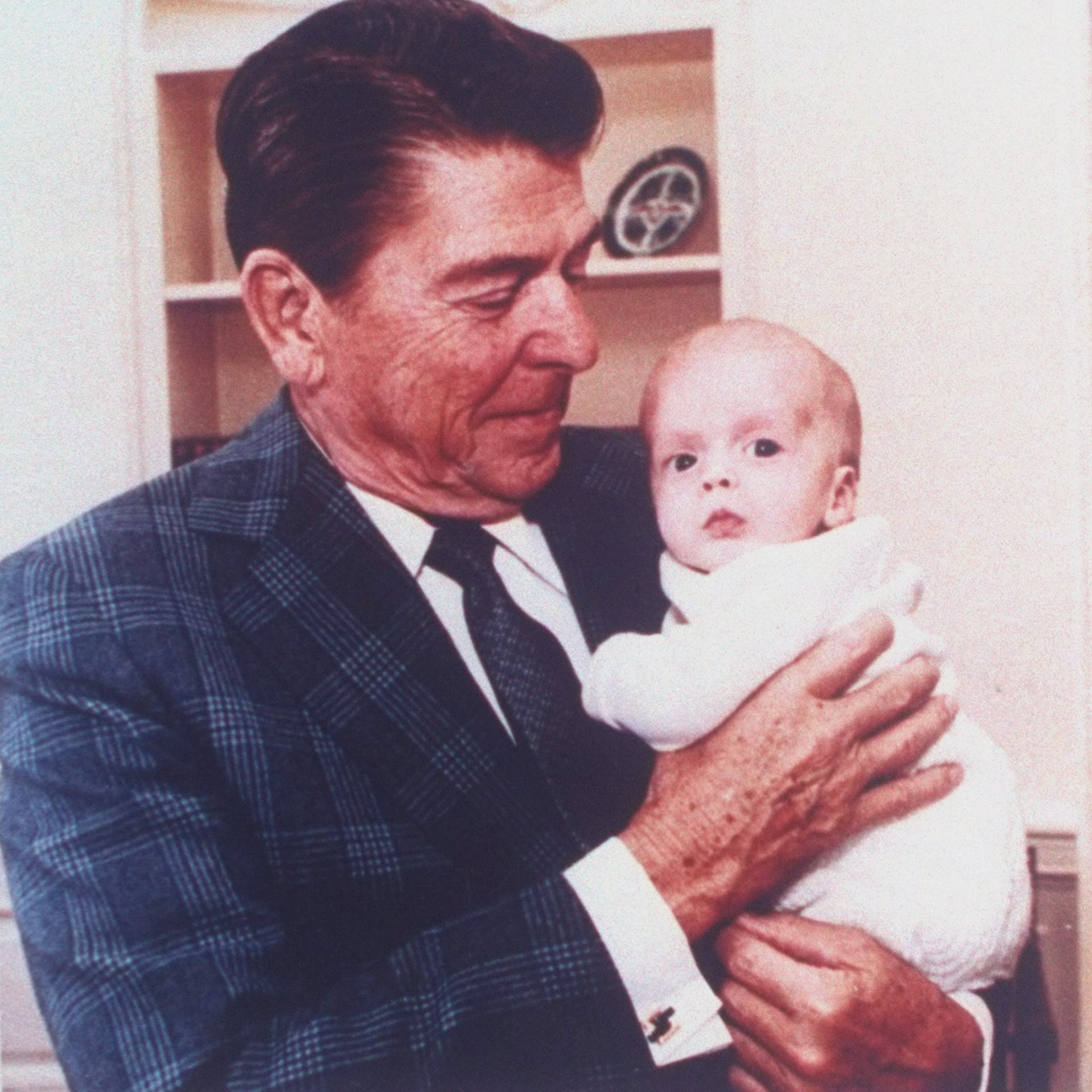 36 Sweet And Hilarious Photos Of Presidents With Babies | HuffPost Life