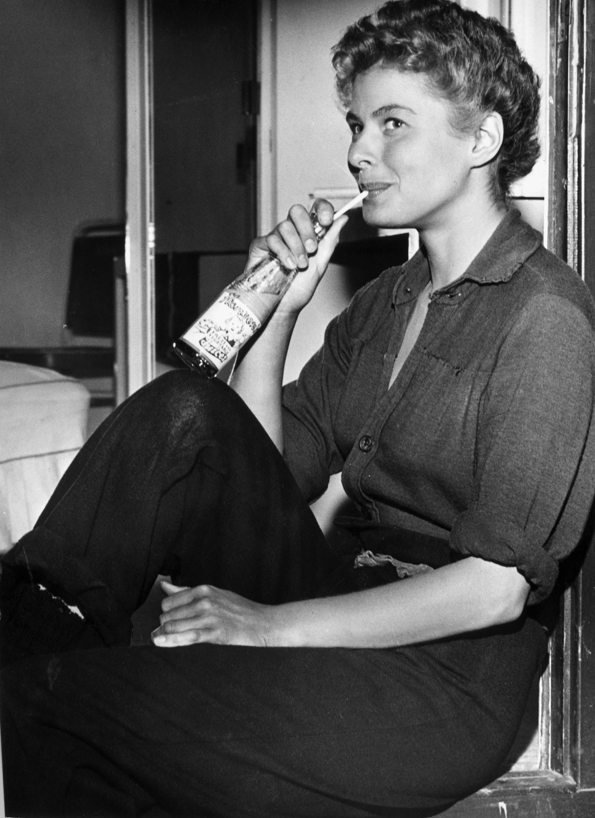 27 Photos Of Ingrid Bergman's Effortlessly Chic Style Through The Years ...