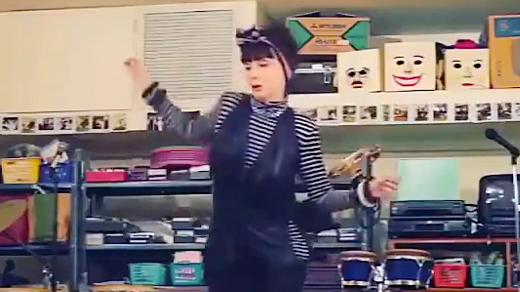 'Mickey' Singer Toni Basil Dancing At 74 Is So Fine, She Blows Our Mind ...