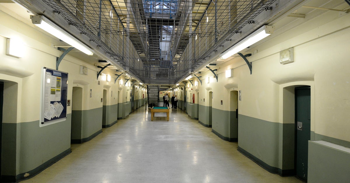 Prison Staff Smuggling Banned Items Into Jails Soars 58% Since 2012 ...