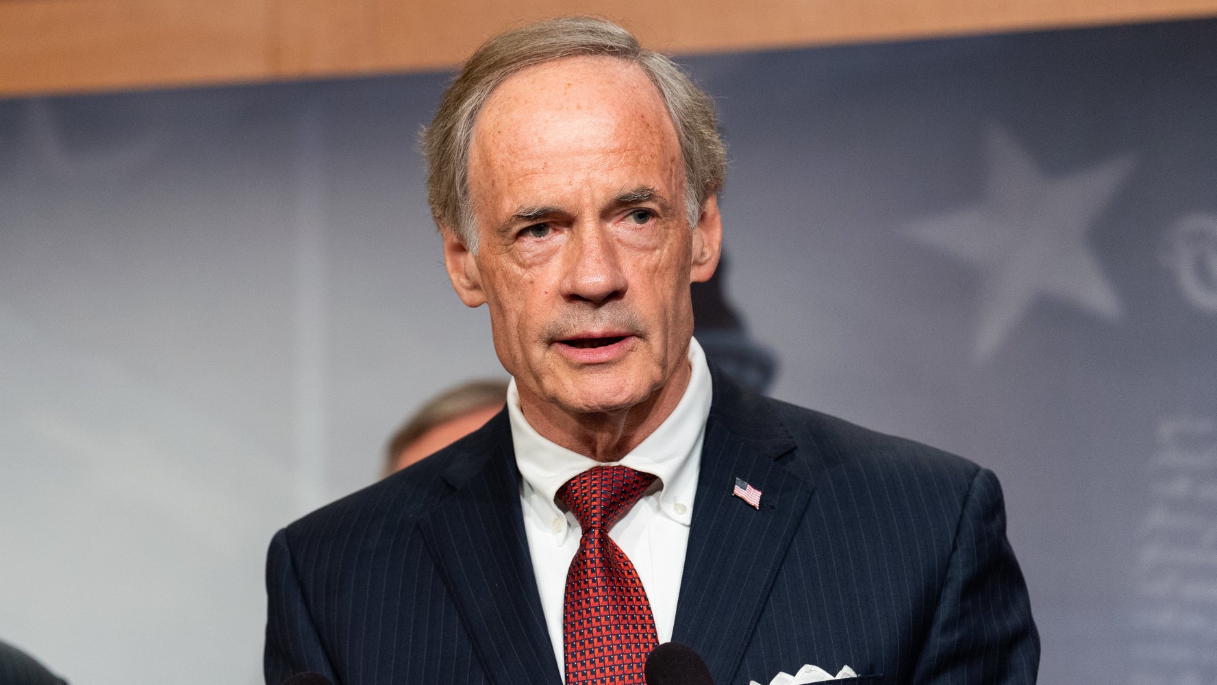Democrat Tom Carper Staves Off Progressive In Delaware Senate Primary ...