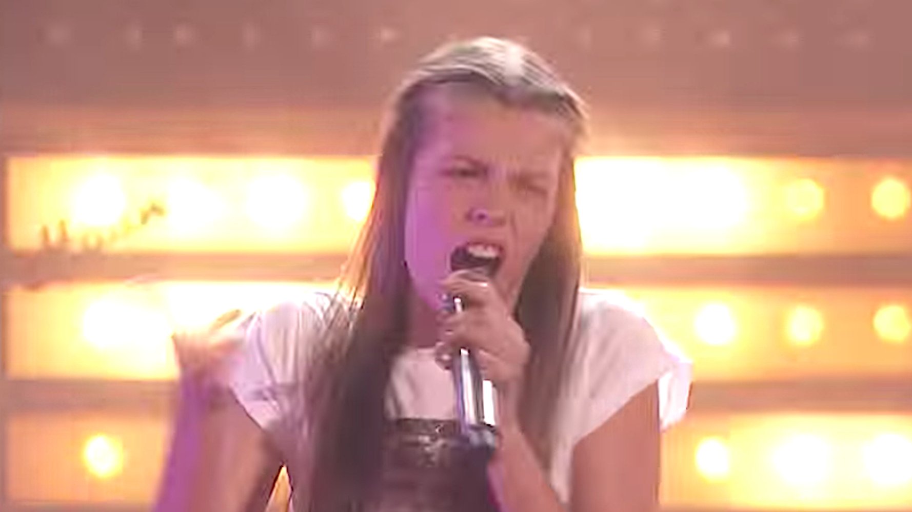 Teen Singer Courtney Hadwin Shreds 'America's Got Talent' Semifinal ...