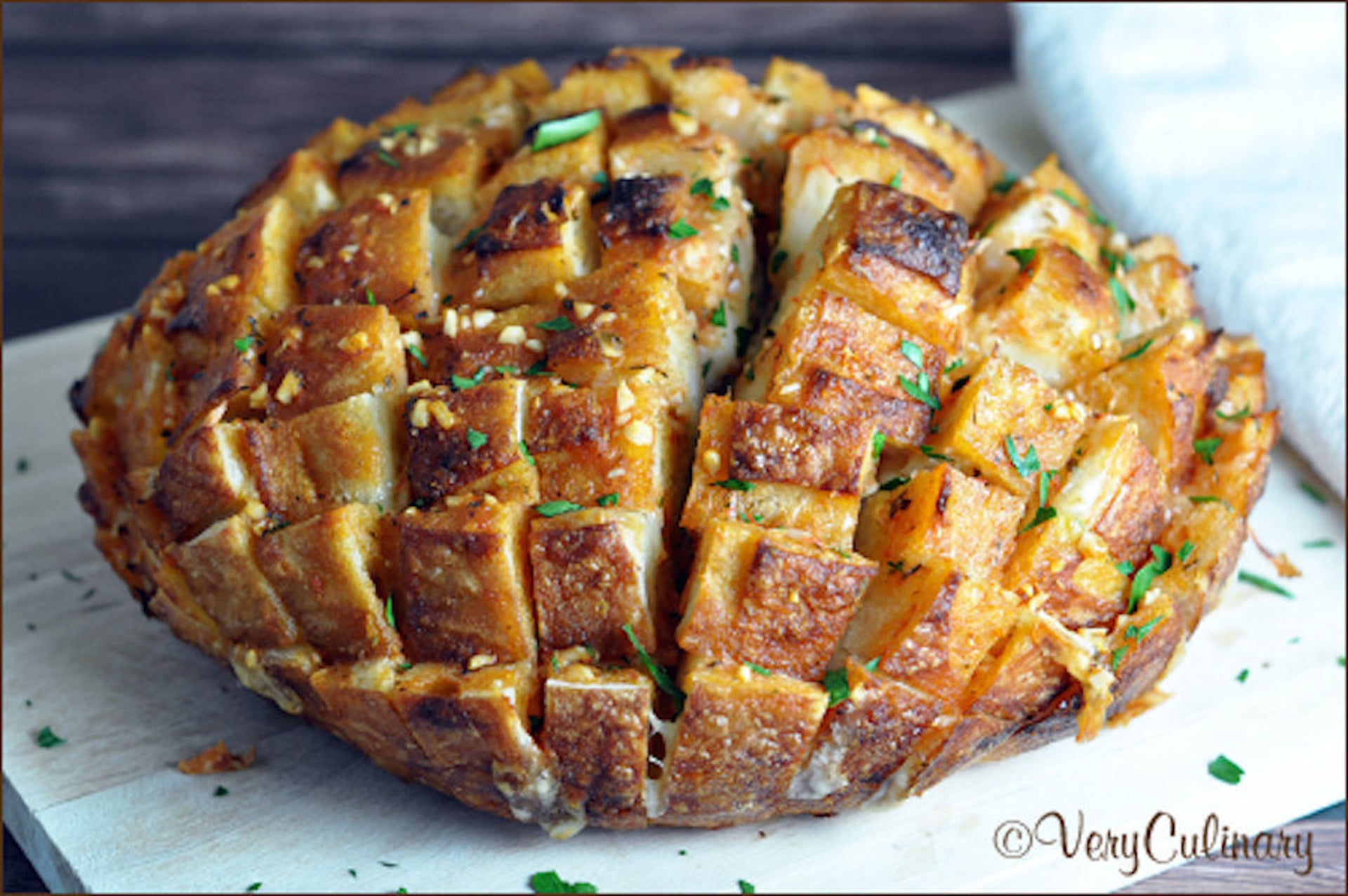 29 Ooey Gooey, Cheesy, Chocolatey And Delicious Pull Breads To Make ...
