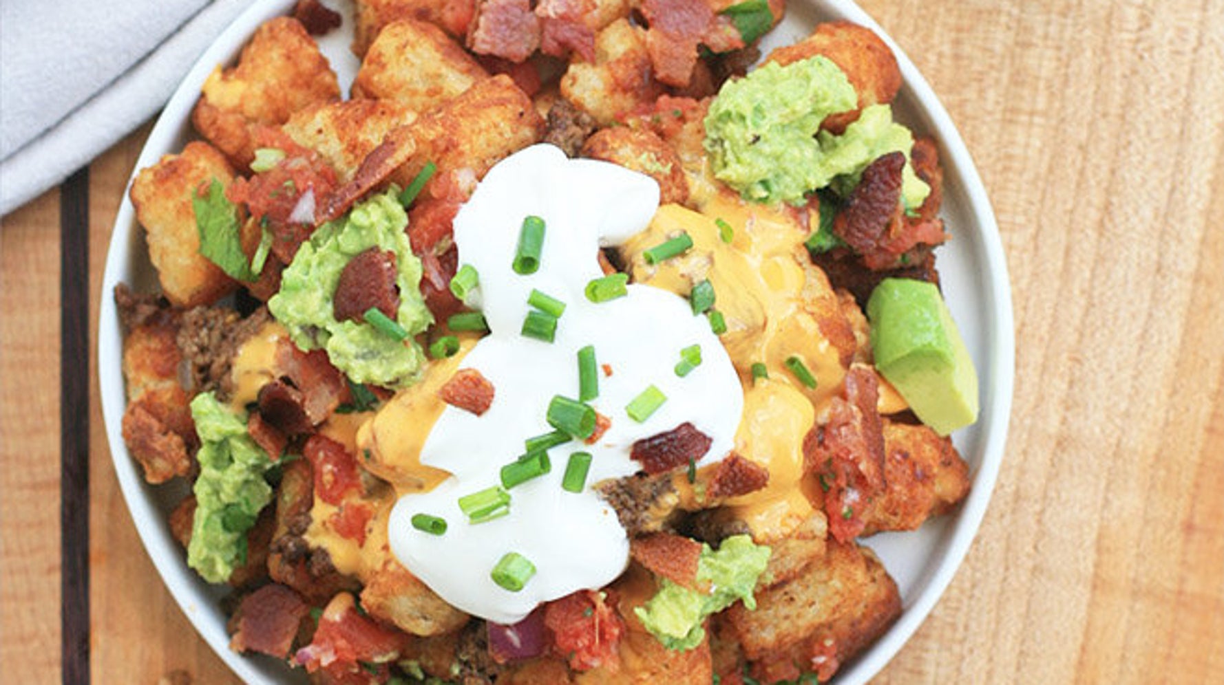 Totchos Recipes Combine The Majesty Of Tater Tots And Nachos | HuffPost ...