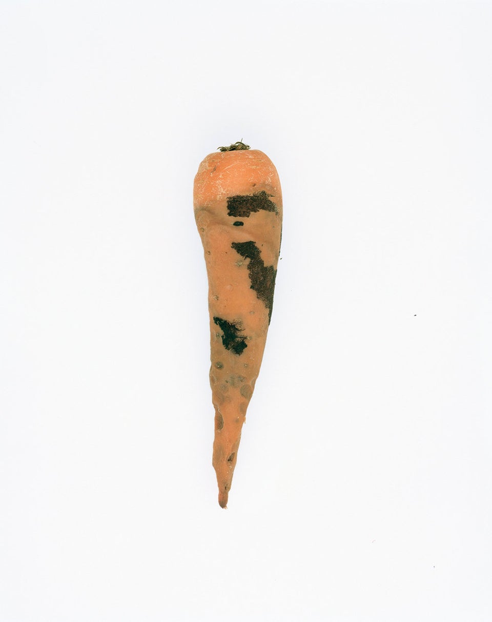 'Defective Carrots' Shows The Dark Side Of Supermarket Sourcing (PHOTOS ...