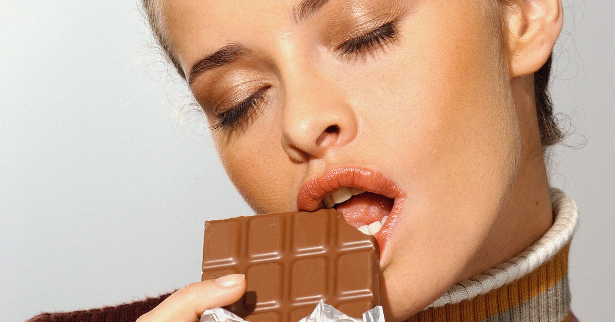 30 Women Who Are In An Intimate Relationship With Chocolate | HuffPost Life