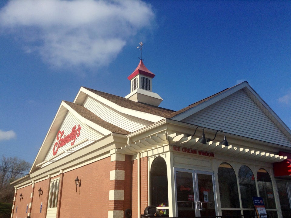 10 Reasons Friendly's Is The Best Chain Restaurant In The Country ...