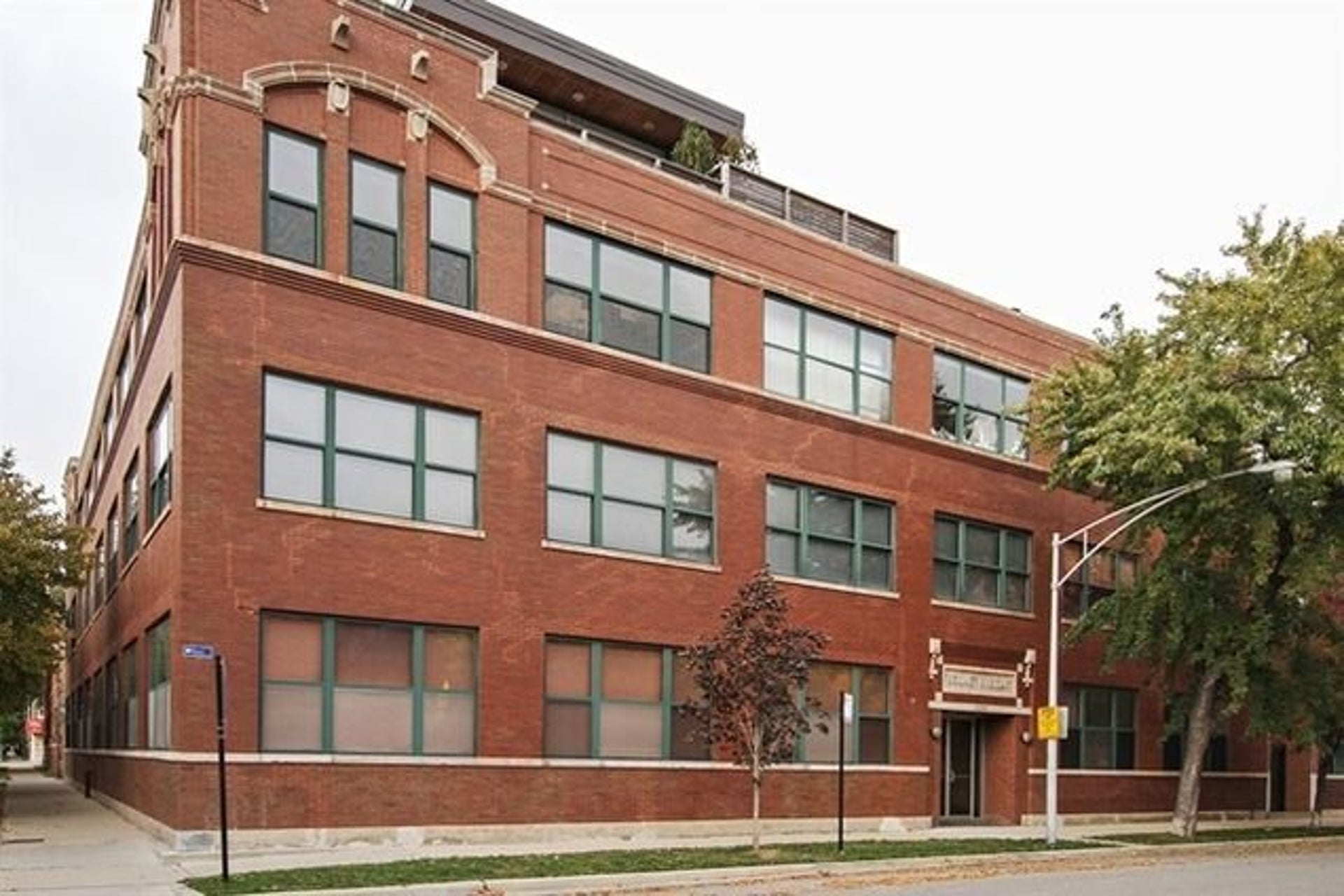 Gorgeous Loft From 'High Fidelity' Hits Chicago Market For $1.195 ...