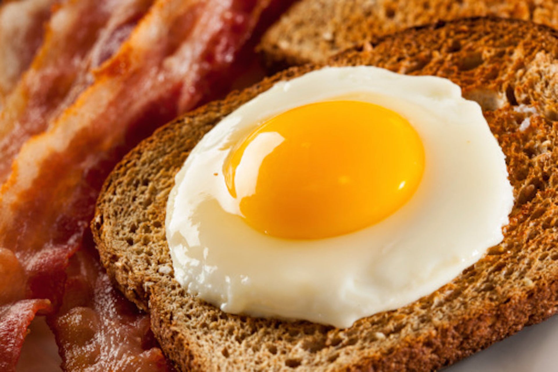 The Ultimate Egg-Ordering Guide, From Sunny Side Up To Soft Boiled ...