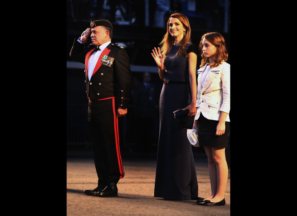 Queen Rania Steps Out In Scotland (PHOTOS) | HuffPost Life