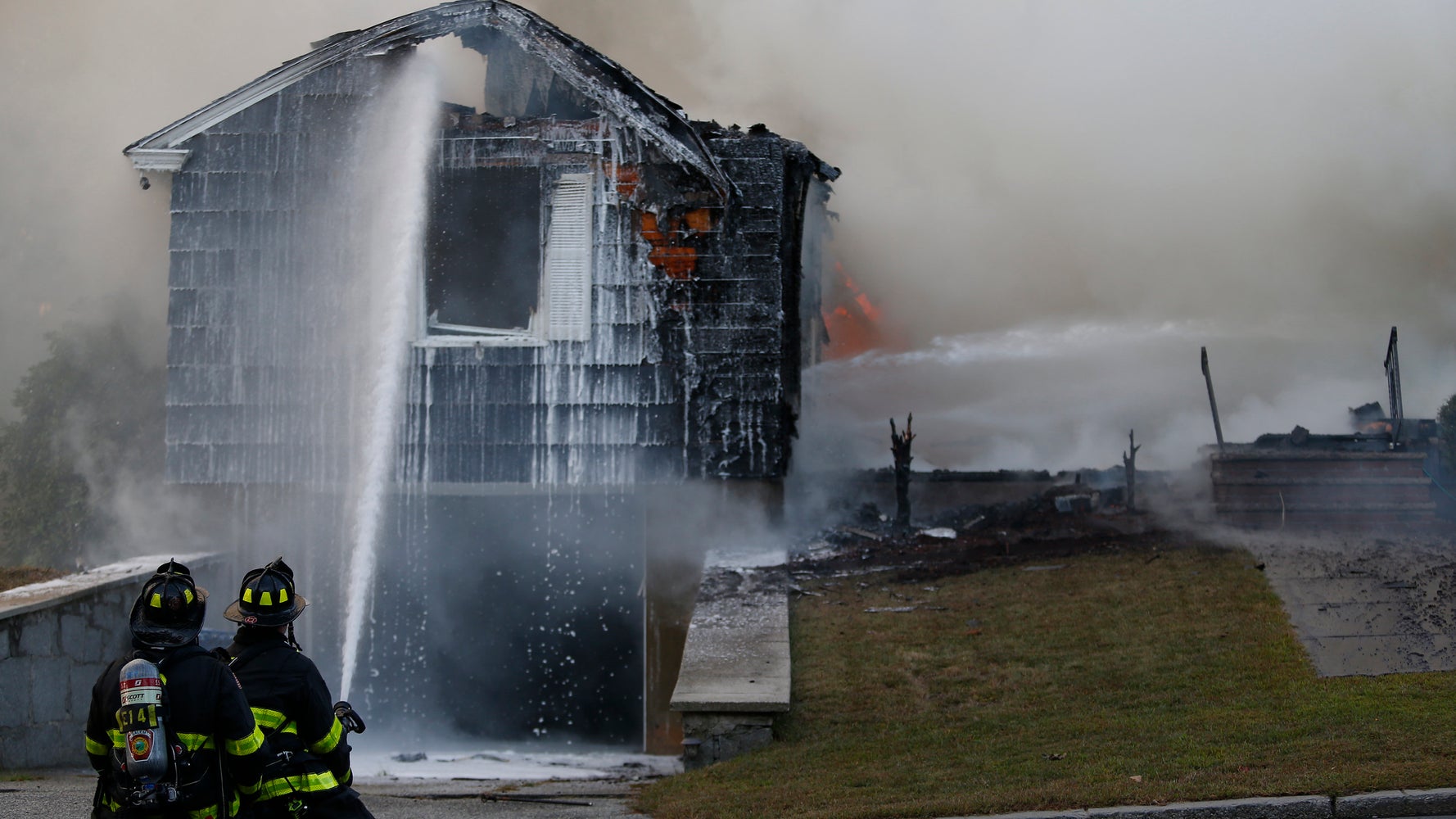 Massachusetts Residents Return Home After Deadly Gas Explosions | HuffPost