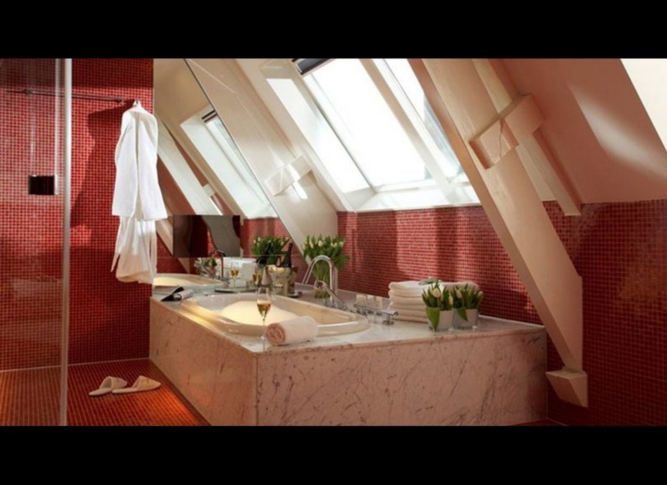 The 13 Sexiest Hotel Rooms In The World Huffpost Life