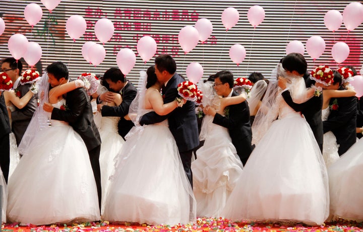 China Divorce: Over 5,000 Couples Divorce Every Day | HuffPost Life