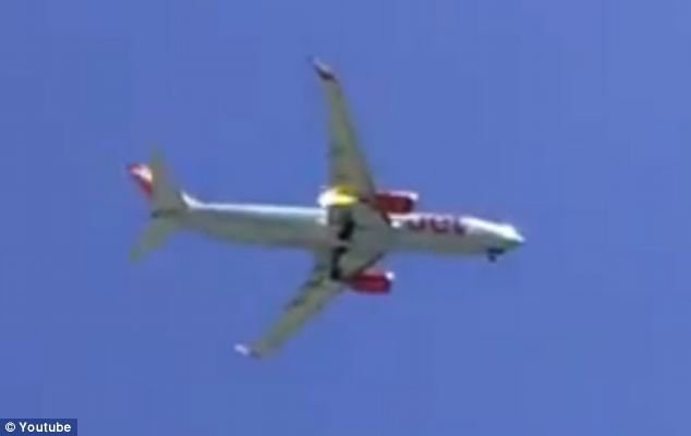Jet2 Engine Shoots 30 Foot Flames As Tourists Watch From Beach (VIDEO ...