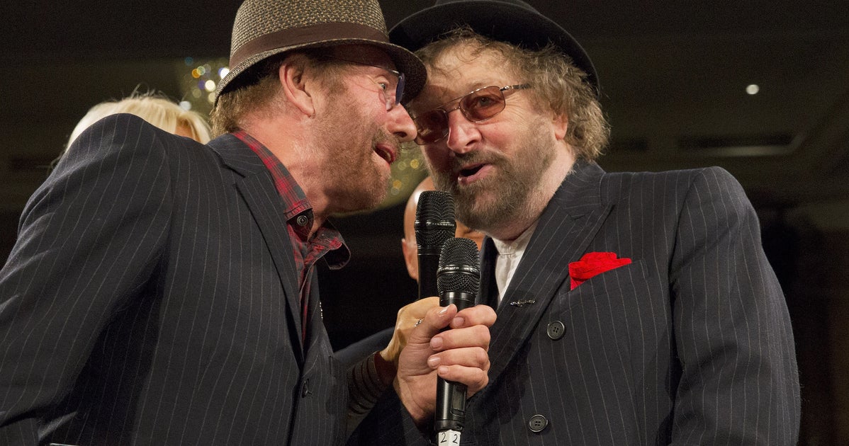 Chas Hodges Dead: Dave Peacock Pays Tribute To His 'Fabulous' Chas And ...