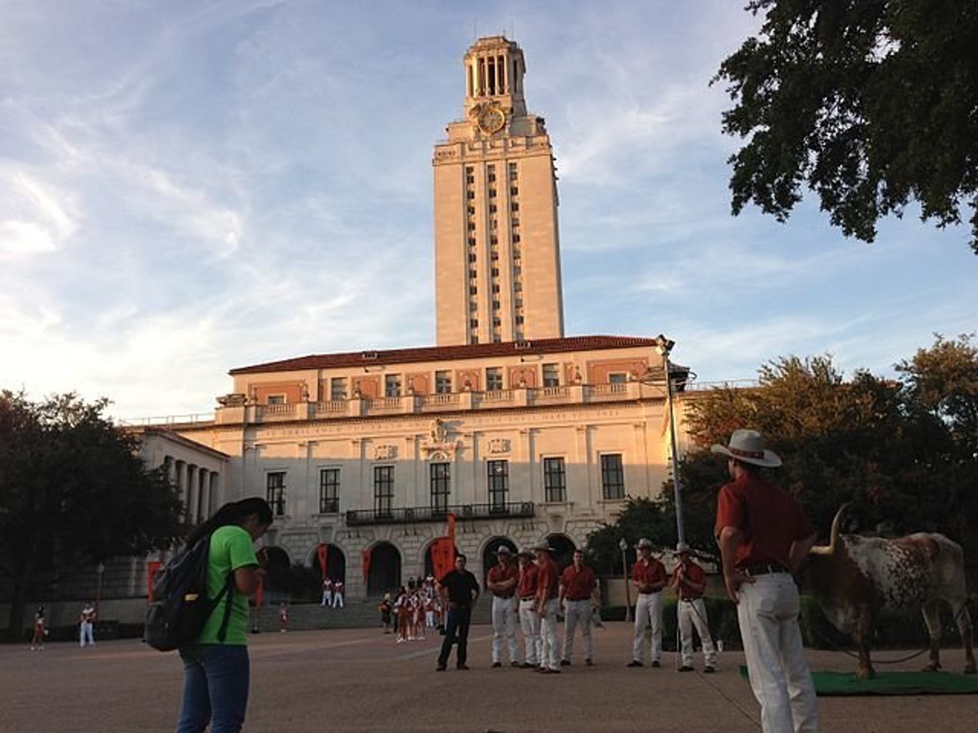 Somebody Give This High Schooler An Award For Her (Fake) Harvard ...