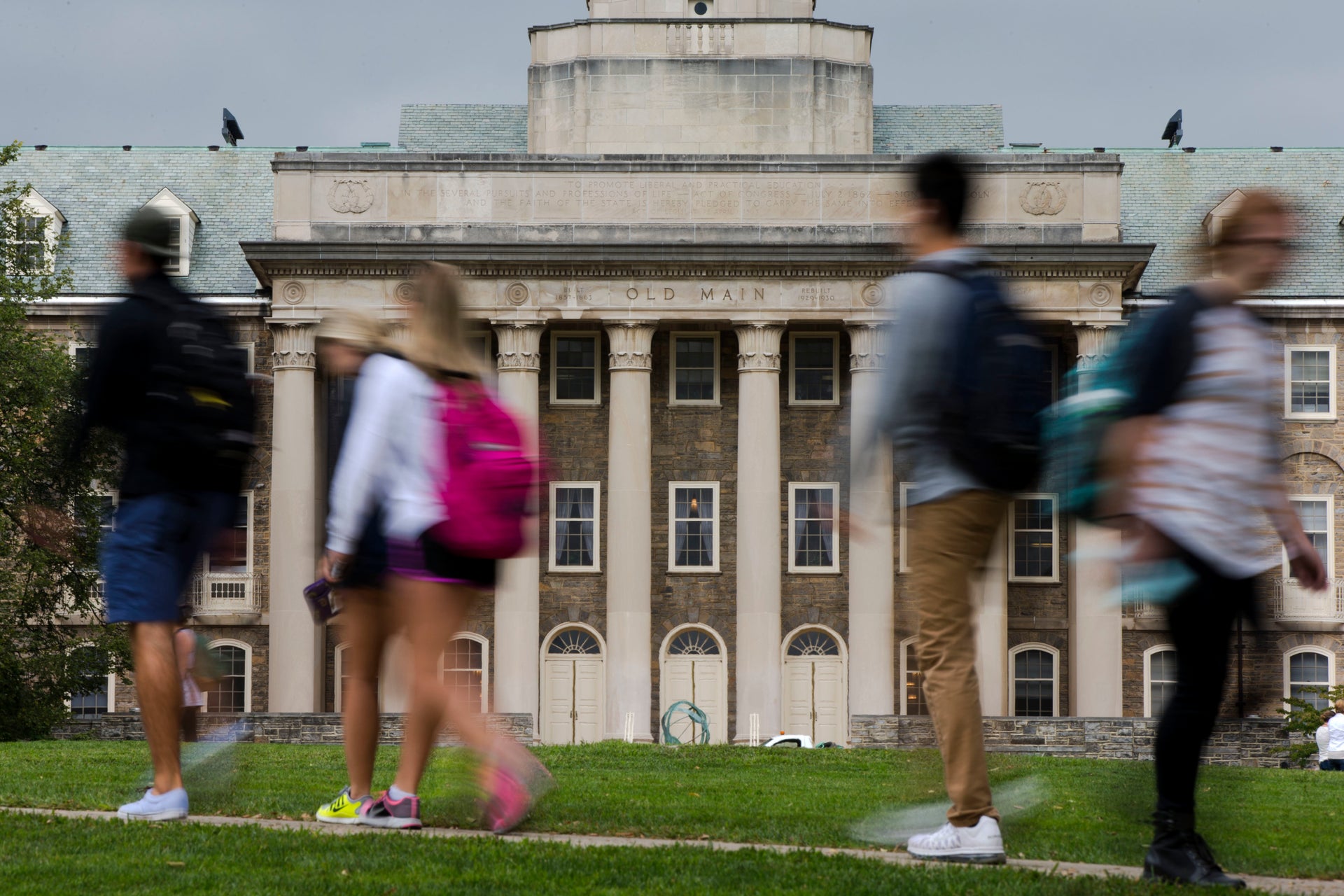 Somebody Give This High Schooler An Award For Her (Fake) Harvard ...